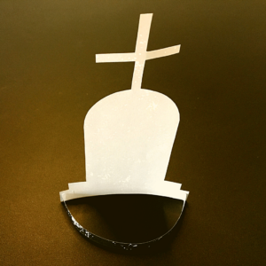 DIY Tombstone For Halloween - Lou Noire